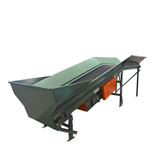 Dry Laundry Receiving Conveyor - Roach Conveyors